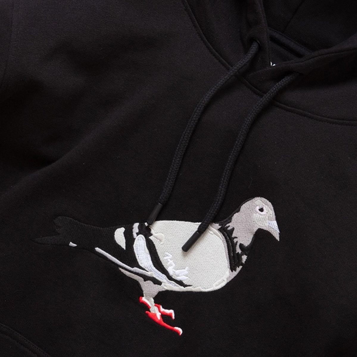 Men's Staple Pigeon Logo Sweatsuit Set in Black – Swaggerlikeme.com ...